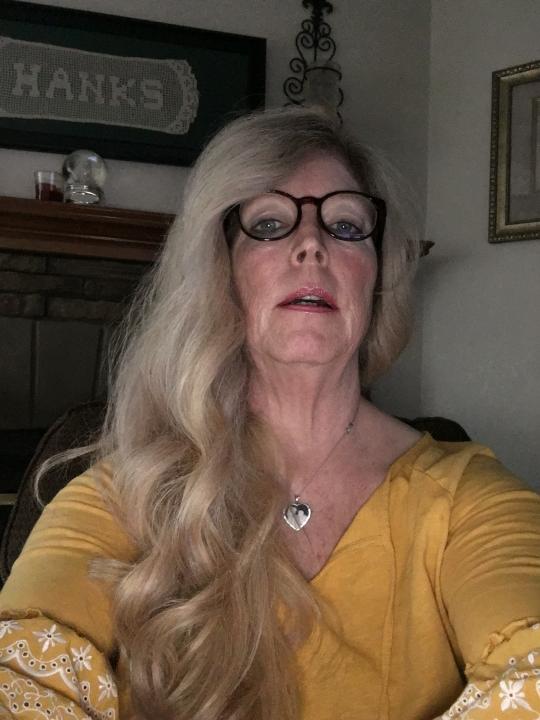 Sandie Hanks - My Personal Page - XAPiT